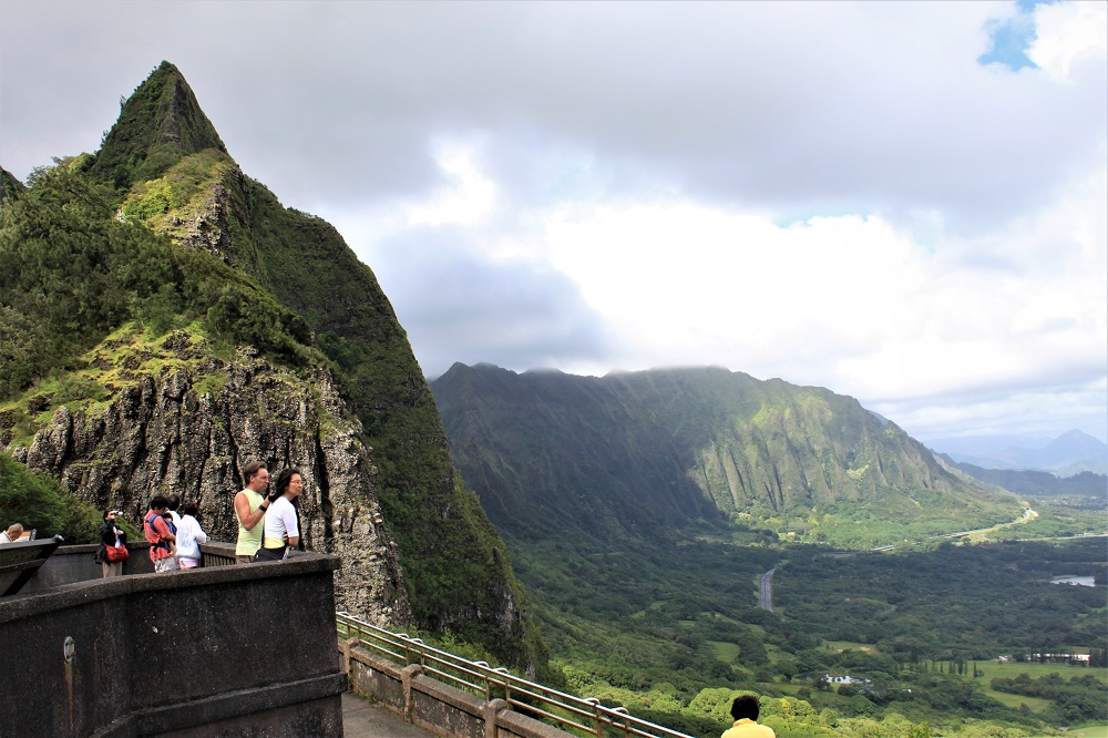 Hiking to Maunawili Falls